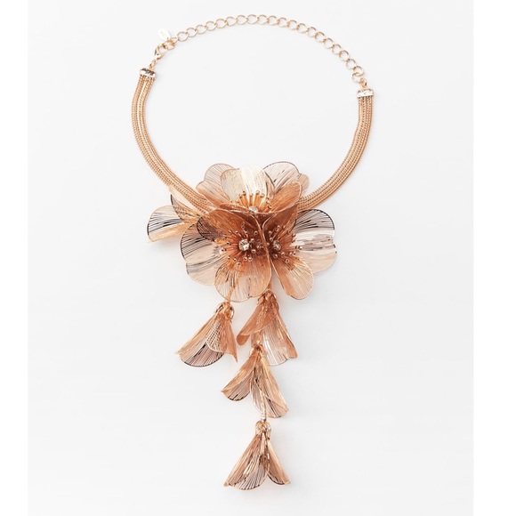 Zara | Jewelry | Zara Cascading Flower Necklace | Poshmark